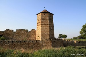 The largest medieval fortress in Ukraine · Ukraine travel blog