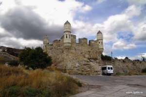 Let’s take a tour of the sights of Kerch · Ukraine travel blog