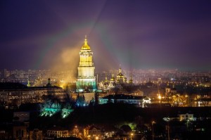 Magnificent photos of Kyiv city at night · Ukraine travel blog