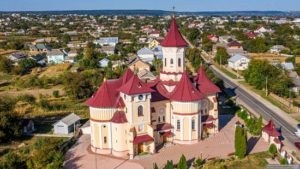 Church of St. Elijah in Toporivtsi · Ukraine travel blog